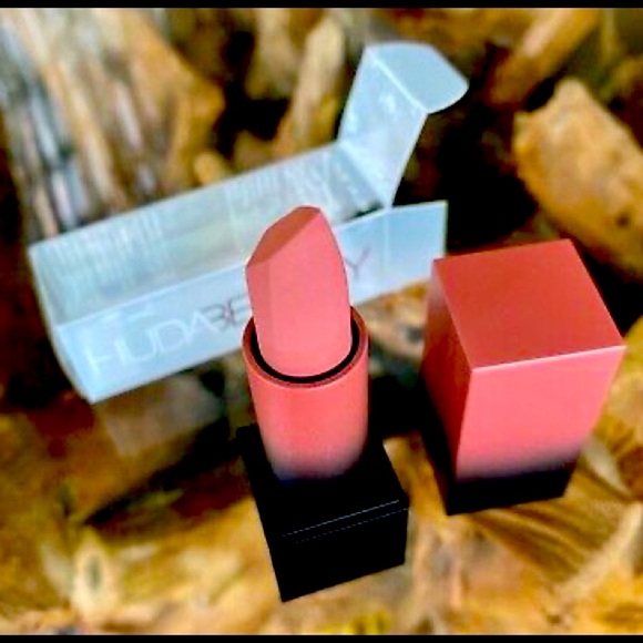Sephora | Makeup | Huda Beauty Interview Lipstick | Poshmark